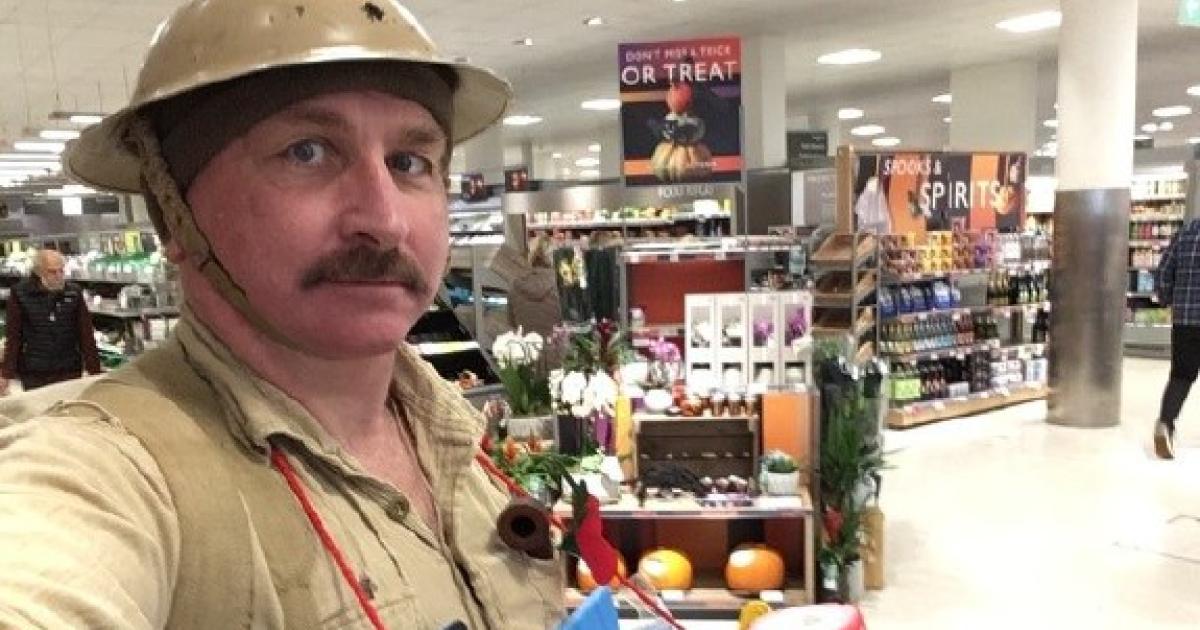 I dress up as Desert Rat and collect for Poppy Appeal - Henley Standard